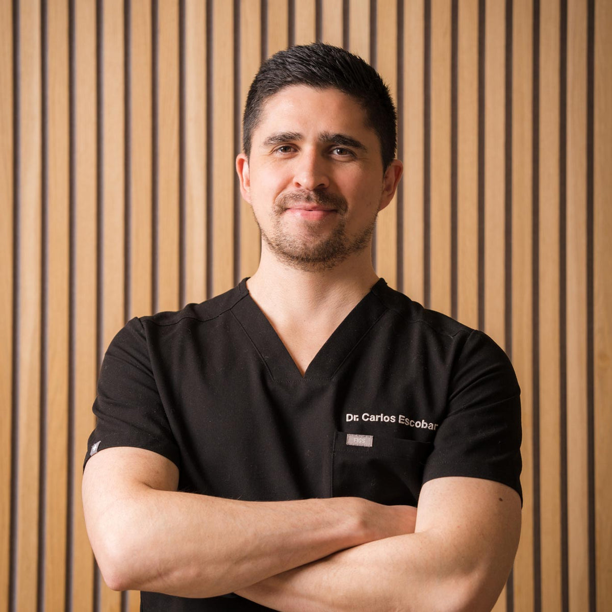 Dr. Carlos Escobar – Calecim Professional